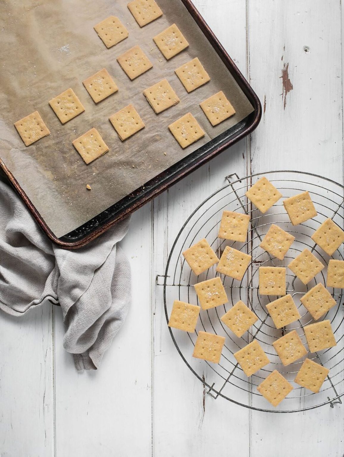 Gluten Free Wheat Thins Recipe: Crisp, Buttery Crackers with Easy to ...