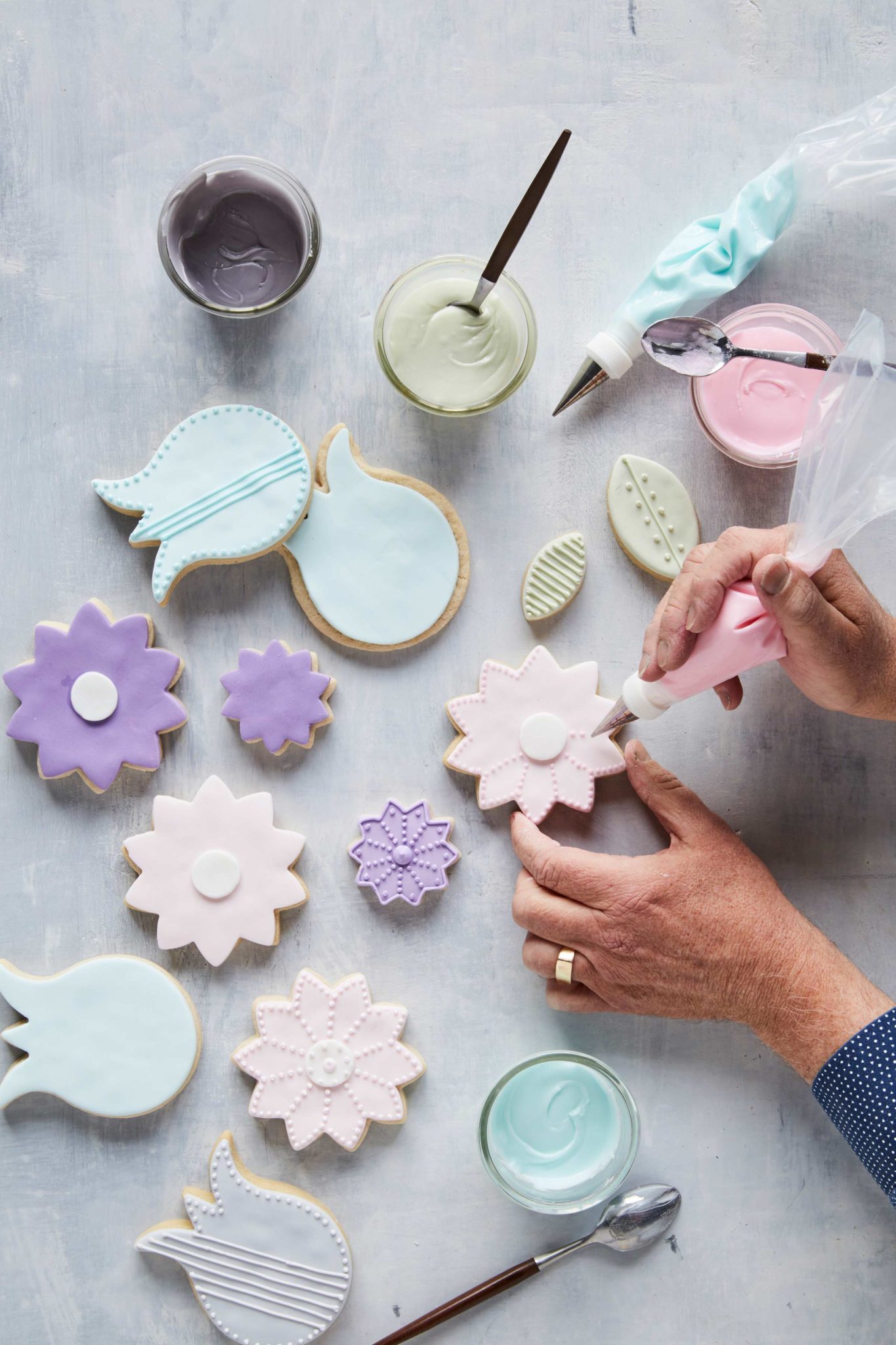 Decorating-Cookie-with-Royal-Icing | GFF Magazine