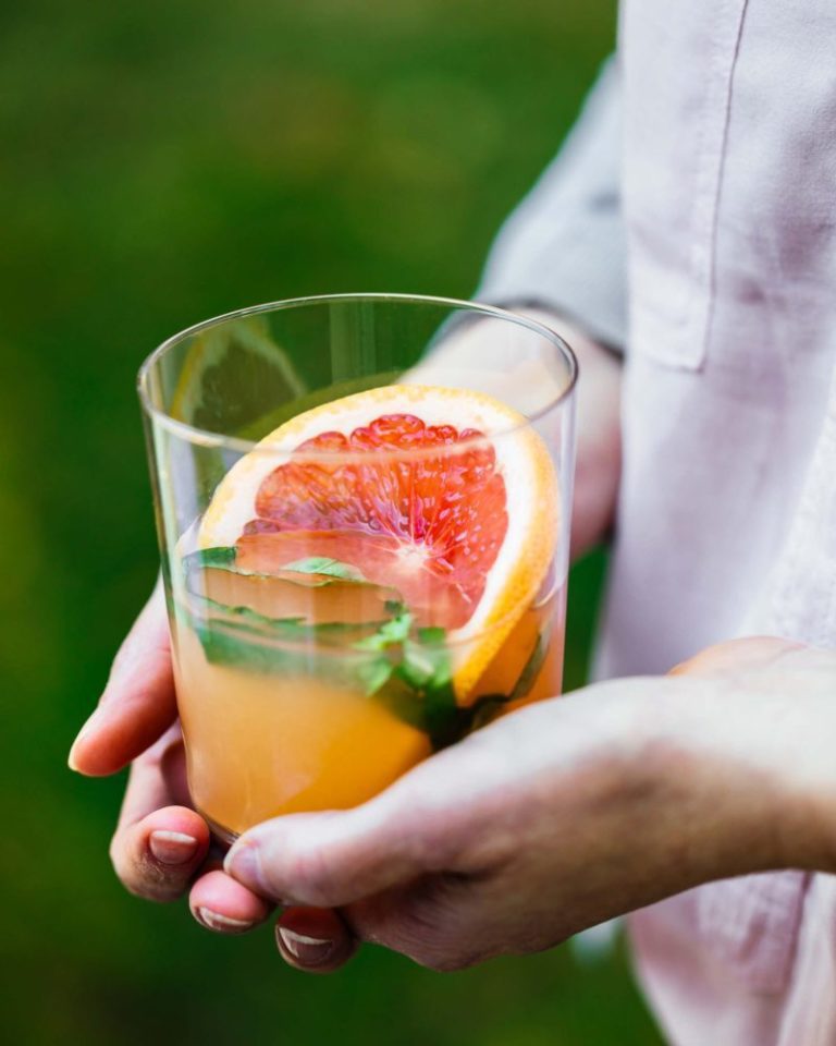 Gluten-Free Pisco Punch with Grapefruit Juice and Lemon Syrup