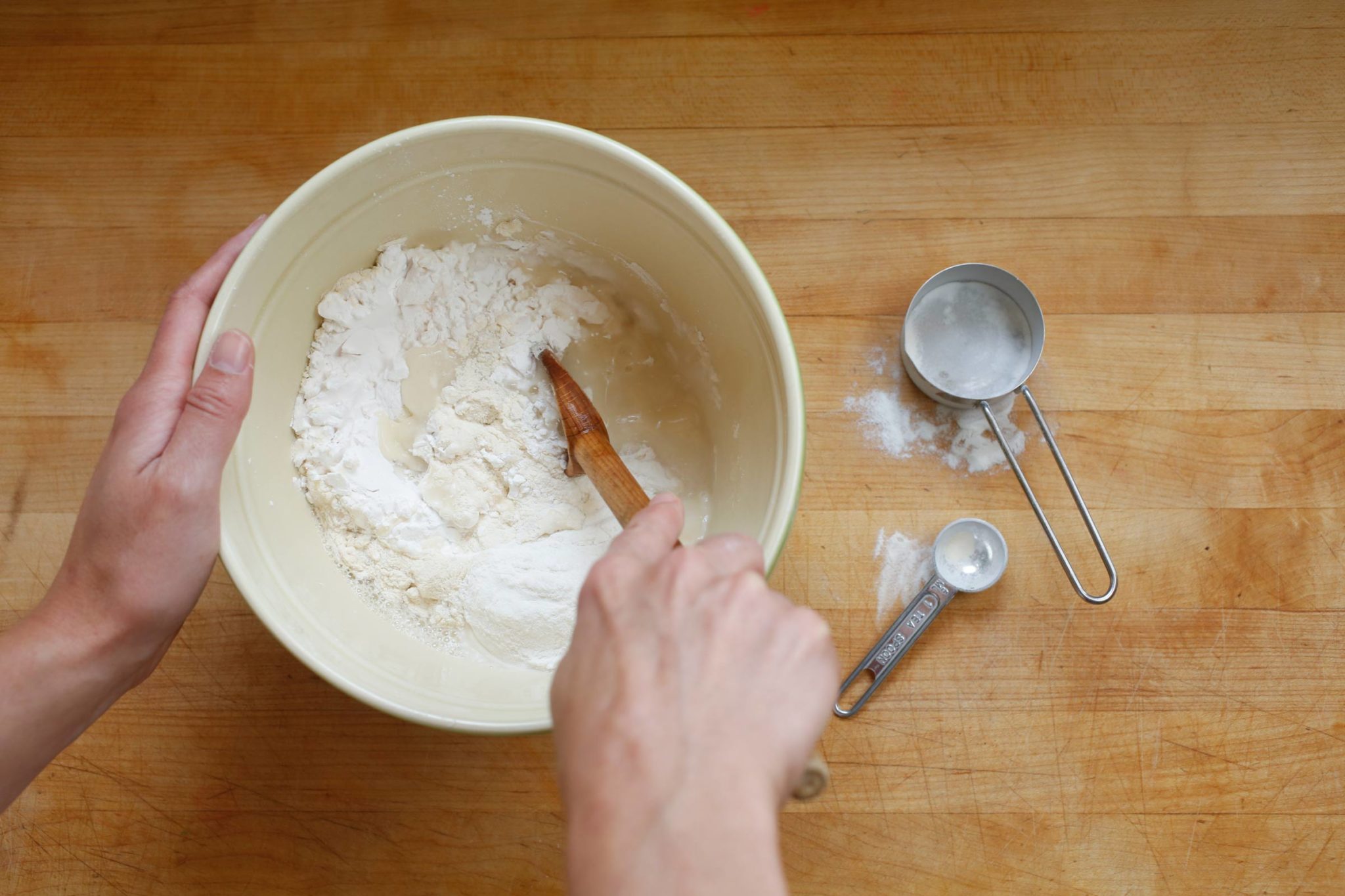 Pot-Stickers-Stir-In-Water | GFF Magazine