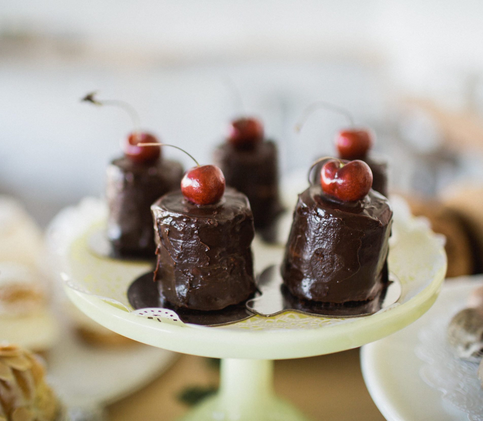 chocolate gluten free cake: mini chocolate cherry cakes with whipped ...